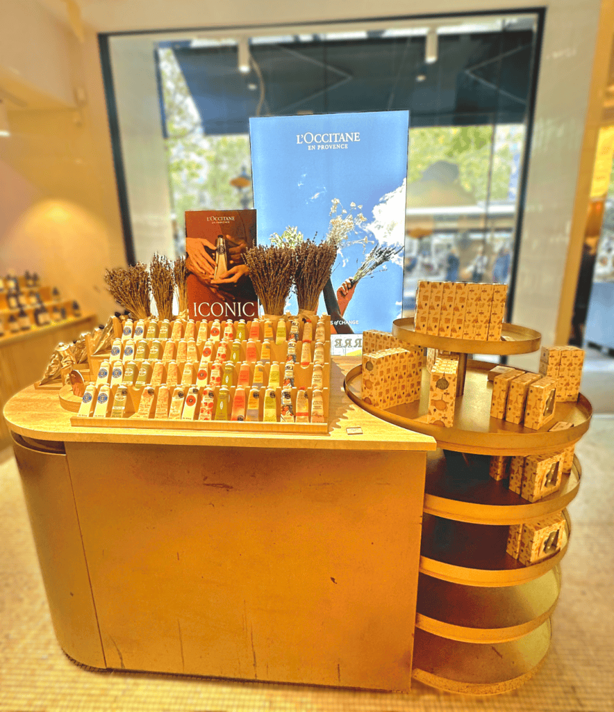 Tendencias 2025 en PLV de cosmética: cómo destacar productos en el ...